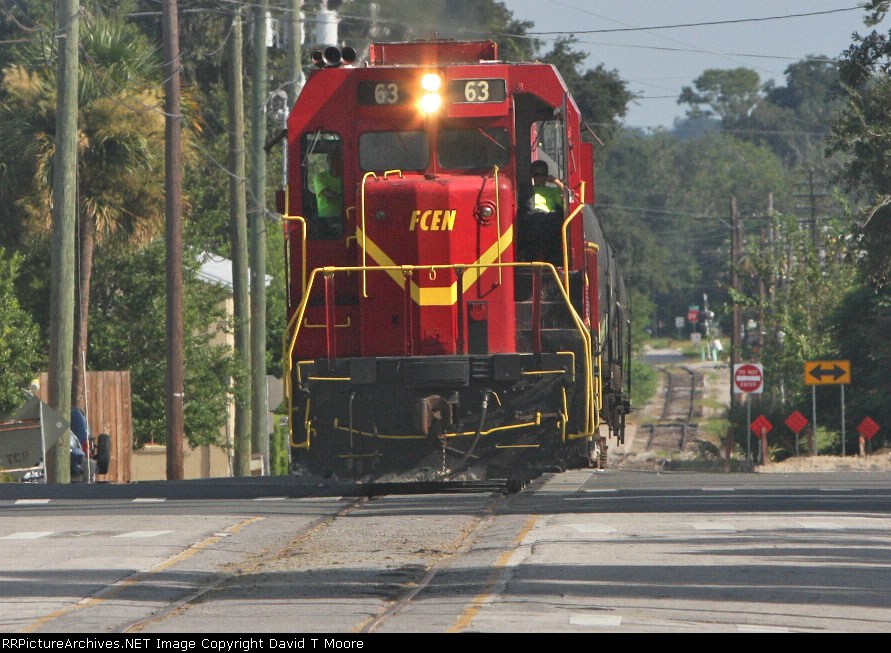 FCEN 63 Street running crossing E. Silver Springs Blvd.